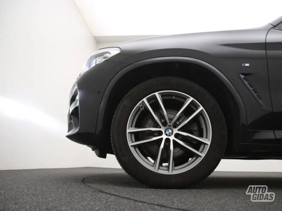 Black BMW X3 2018 in Vilnius, with an engine capacity of 2.00 L and mileage of 186 thousand km for 23999 €, photo 29 on AUTOMOTO.COM.LV