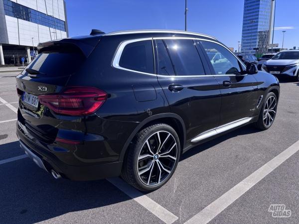 Black BMW X3 2018 in Vilnius, with an engine capacity of 2.00 L and mileage of 106 thousand km for 26000 €, photo 3 on AUTOMOTO.COM.LV