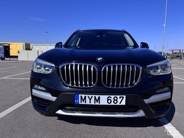 Black BMW X3 2018 in Vilnius, with an engine capacity of 2.00 L and mileage of 106 thousand km for 26000 €, photo 4 on AUTOMOTO.COM.LV
