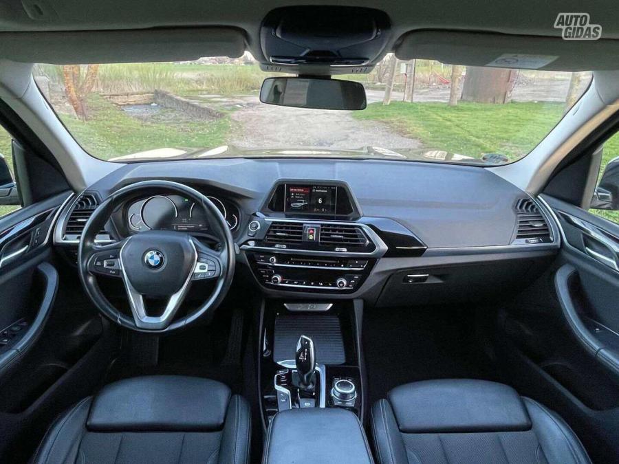 Melns BMW X3 2018 Panevēža, ar dzinēja tilpumu 2.00 L un nobraukumu 182 tūkst. km par 16300 €, foto 7 vietnē AUTOMOTO.COM.LV