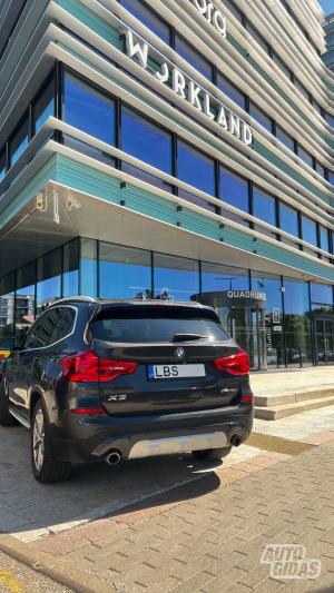 Black BMW X3 2018 in Vilnius, with an engine capacity of 2.00 L and mileage of 168 thousand km for 25500 €, photo 3 on AUTOMOTO.COM.LV