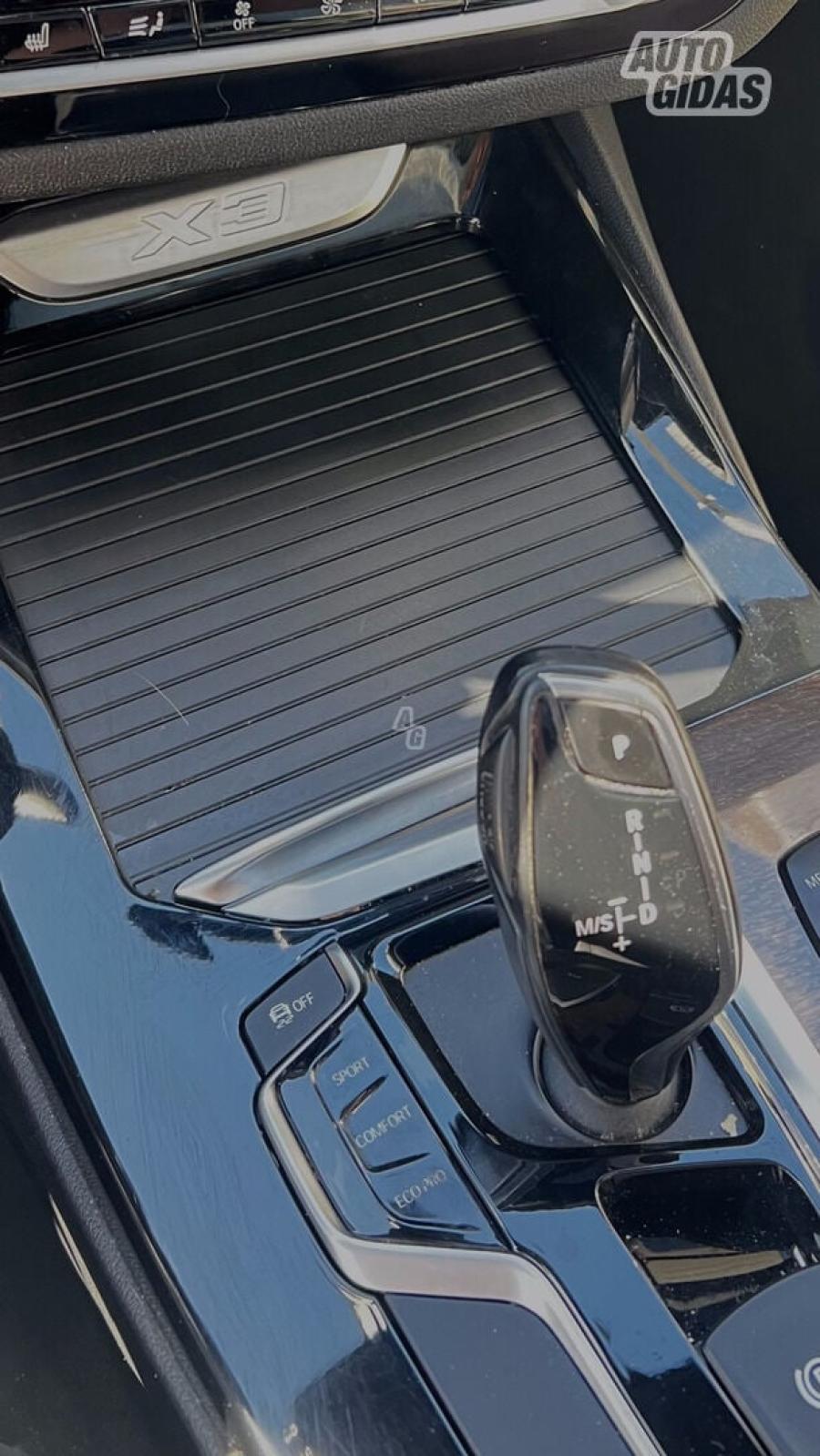 Black BMW X3 2018 in Vilnius, with an engine capacity of 2.00 L and mileage of 168 thousand km for 25500 €, photo 8 on AUTOMOTO.COM.LV