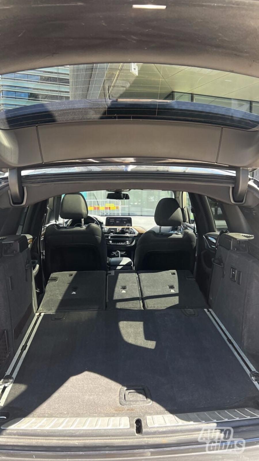Black BMW X3 2018 in Vilnius, with an engine capacity of 2.00 L and mileage of 168 thousand km for 25500 €, photo 10 on AUTOMOTO.COM.LV