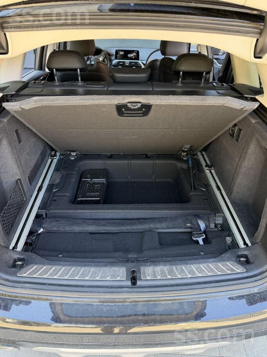 Melns BMW X3 2018 Rīga, ar dzinēja tilpumu 2.00 L un nobraukumu 138 tūkst. km par 25500 €, foto 16 vietnē AUTOMOTO.COM.LV
