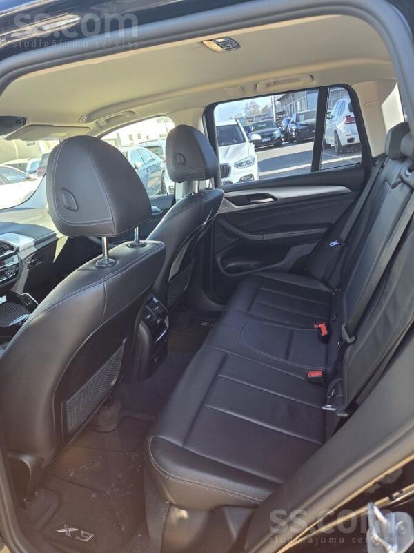 Black BMW X3 2018 in Riga, with an engine capacity of 2.00 L and mileage of 159 thousand km for 22390 €, photo 7 on AUTOMOTO.COM.LV