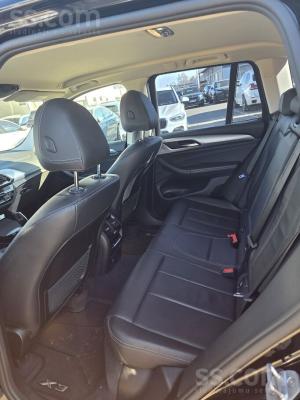 Black BMW X3 2018 in Riga, with an engine capacity of 2.00 L and mileage of 159 thousand km for 22390 €, photo 8 on AUTOMOTO.COM.LV