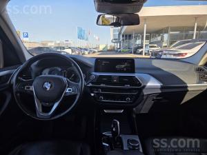 Black BMW X3 2018 in Riga, with an engine capacity of 2.00 L and mileage of 159 thousand km for 22390 €, photo 10 on AUTOMOTO.COM.LV