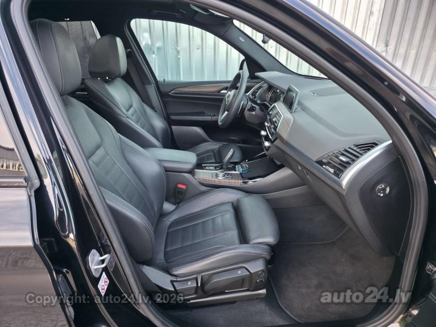 Melns BMW X3 2018 Tallina, ar dzinēja tilpumu 2.00 L un nobraukumu 229 tūkst. km par 22500 €, foto 11 vietnē AUTOMOTO.COM.LV