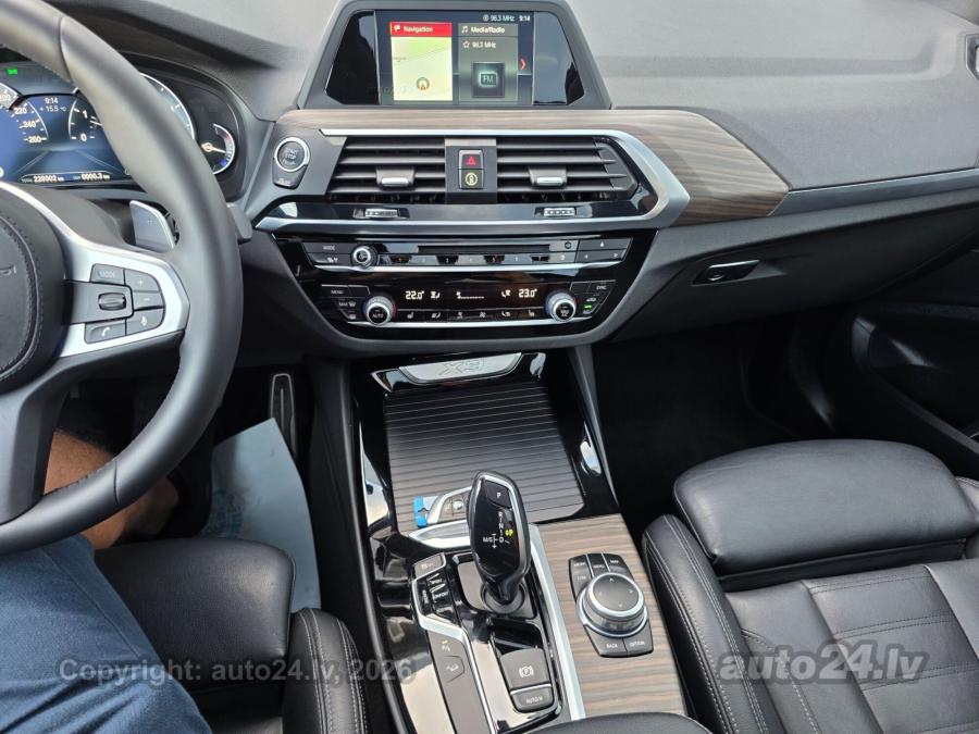 Melns BMW X3 2018 Tallina, ar dzinēja tilpumu 2.00 L un nobraukumu 229 tūkst. km par 22500 €, foto 17 vietnē AUTOMOTO.COM.LV