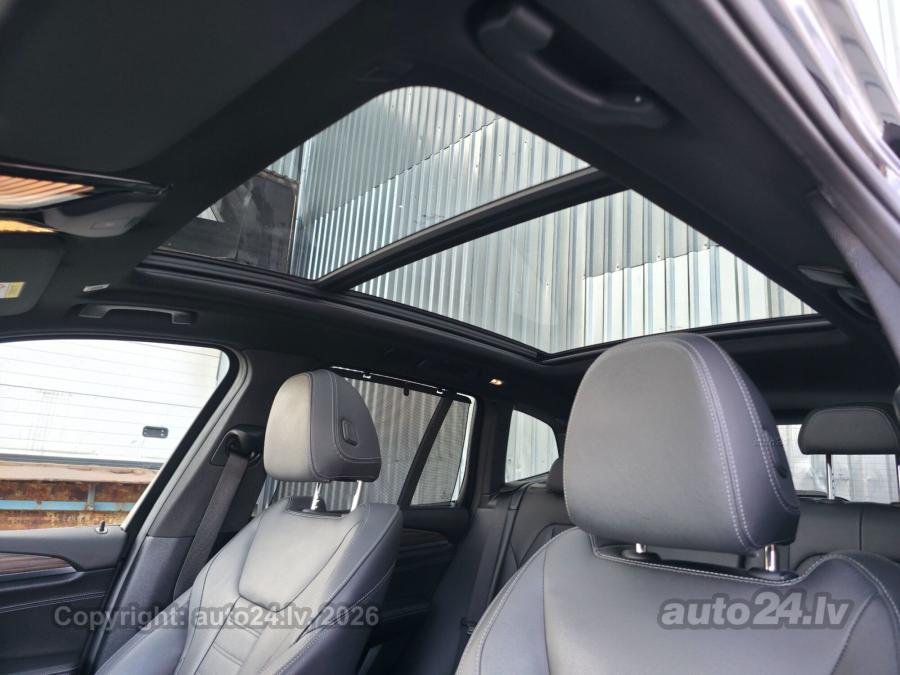 Melns BMW X3 2018 Tallina, ar dzinēja tilpumu 2.00 L un nobraukumu 229 tūkst. km par 22500 €, foto 28 vietnē AUTOMOTO.COM.LV
