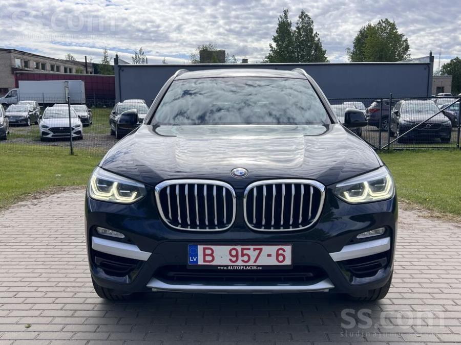 Black BMW X3 2018 in Limbazi, with an engine capacity of 2.00 L and mileage of 202 thousand km for 21950 €, photo 3 on AUTOMOTO.COM.LV
