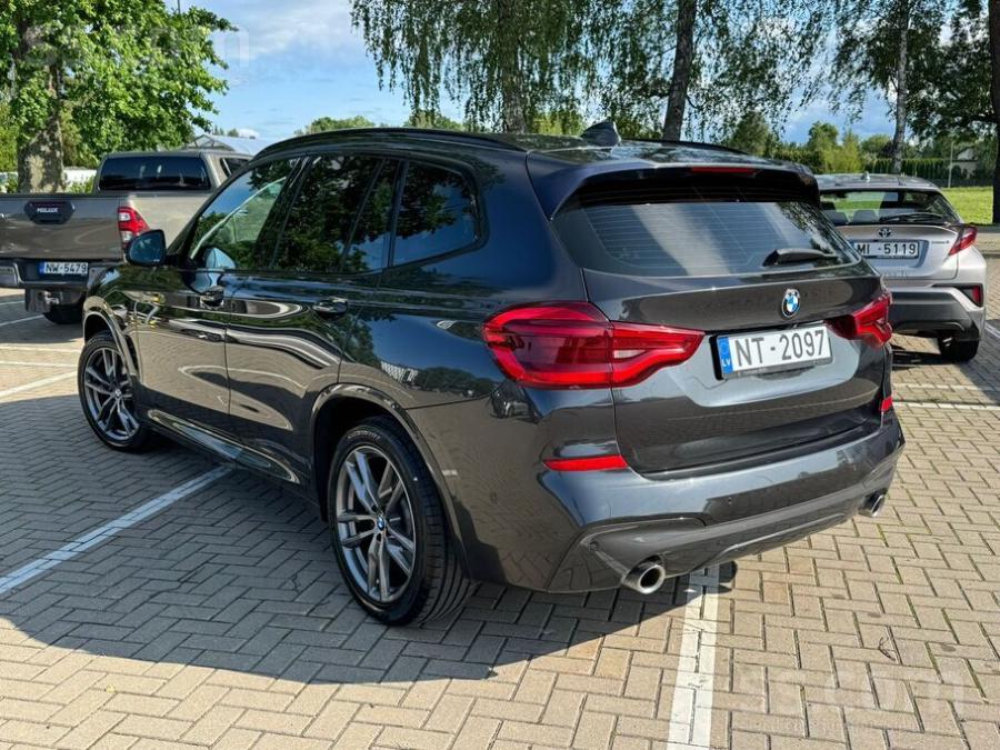 Melns BMW X3 2018 Rīga, ar dzinēja tilpumu 2.00 L un nobraukumu 120 tūkst. km par 25250 €, foto 4 vietnē AUTOMOTO.COM.LV