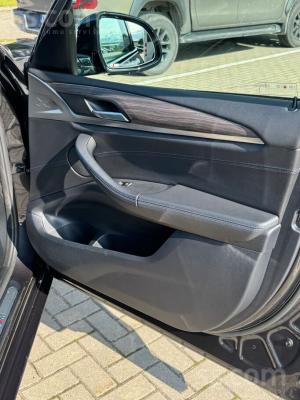Melns BMW X3 2018 Rīga, ar dzinēja tilpumu 2.00 L un nobraukumu 120 tūkst. km par 25250 €, foto 6 vietnē AUTOMOTO.COM.LV