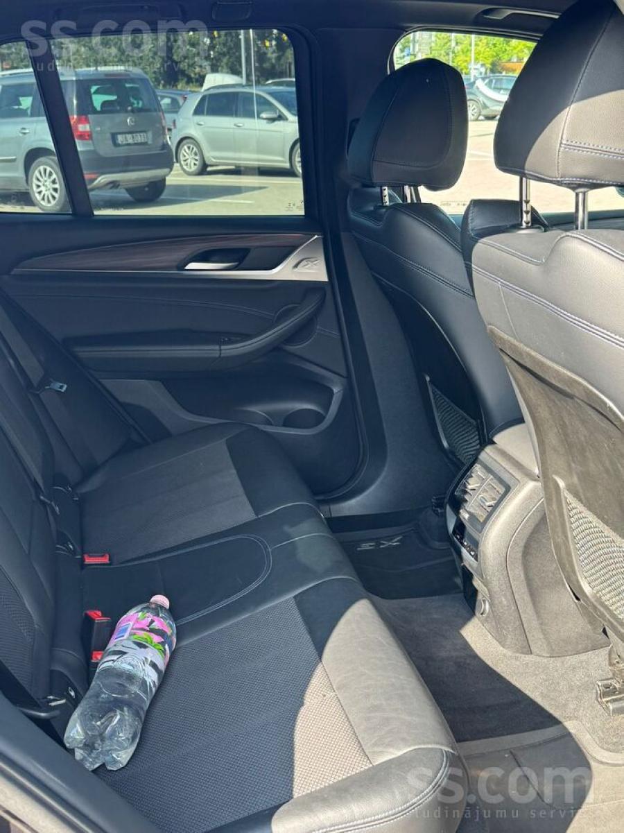 Melns BMW X3 2018 Rīga, ar dzinēja tilpumu 2.00 L un nobraukumu 120 tūkst. km par 25250 €, foto 11 vietnē AUTOMOTO.COM.LV