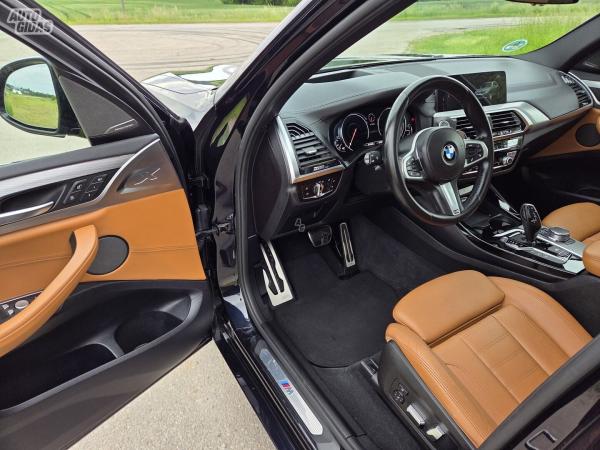 Black BMW X3 2018 in Kaunas, with an engine capacity of 2.00 L and mileage of 252 thousand km for 22500 €, photo 9 on AUTOMOTO.COM.LV