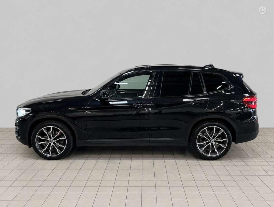 Black BMW X3 2018 in Kaunas, with an engine capacity of 2.00 L and mileage of 87 thousand km for 24500 €, photo 3 on AUTOMOTO.COM.LV