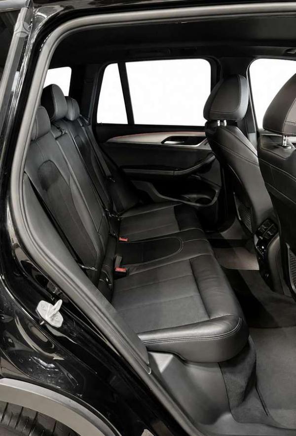Melns BMW X3 2018 Kauņa, ar dzinēja tilpumu 2.00 L un nobraukumu 87 tūkst. km par 24500 €, foto 7 vietnē AUTOMOTO.COM.LV