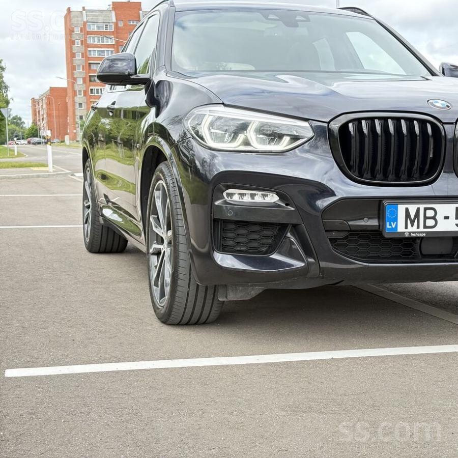 Black BMW X3 2018 in Daugavpils, with an engine capacity of 2.00 L and mileage of 225 thousand km for 23500 €, photo 5 on AUTOMOTO.COM.LV