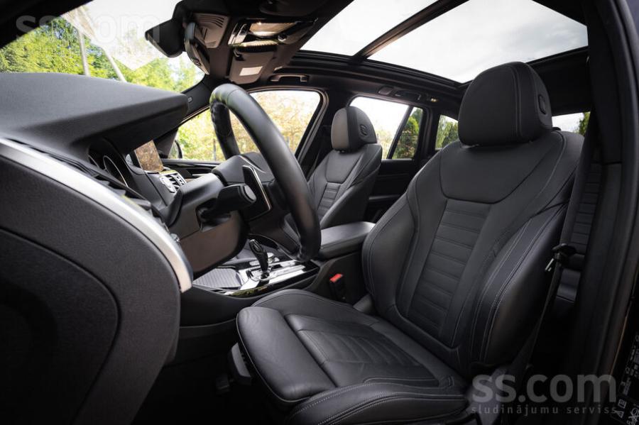 Black BMW X3 2018 in Jelgava, with an engine capacity of 2.00 L and mileage of 206 thousand km for 22900 €, photo 13 on AUTOMOTO.COM.LV