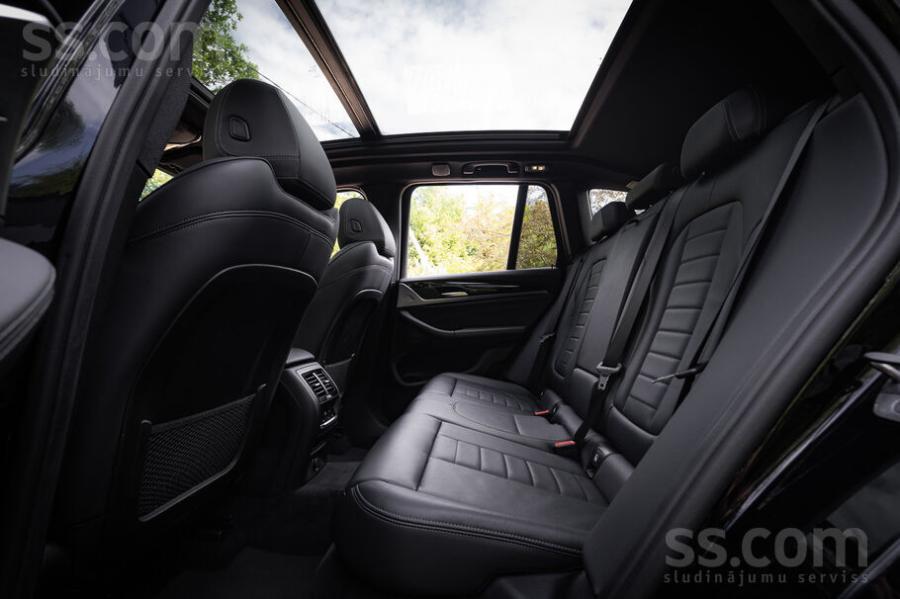 Black BMW X3 2018 in Jelgava, with an engine capacity of 2.00 L and mileage of 206 thousand km for 22900 €, photo 15 on AUTOMOTO.COM.LV