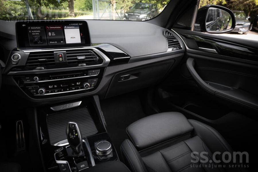 Black BMW X3 2018 in Jelgava, with an engine capacity of 2.00 L and mileage of 206 thousand km for 22900 €, photo 19 on AUTOMOTO.COM.LV