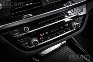 Black BMW X3 2018 in Jelgava, with an engine capacity of 2.00 L and mileage of 206 thousand km for 22900 €, photo 23 on AUTOMOTO.COM.LV