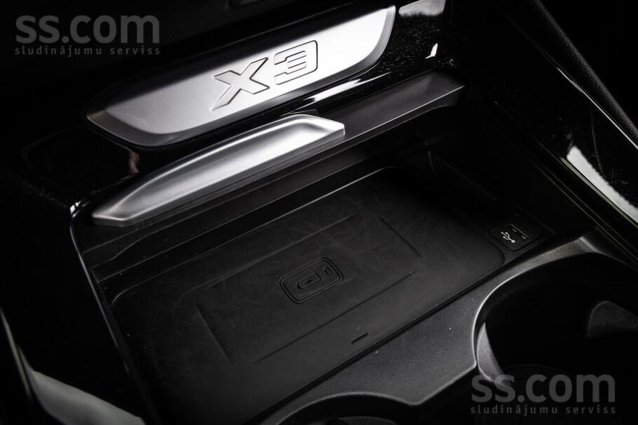 Black BMW X3 2018 in Jelgava, with an engine capacity of 2.00 L and mileage of 206 thousand km for 22900 €, photo 24 on AUTOMOTO.COM.LV