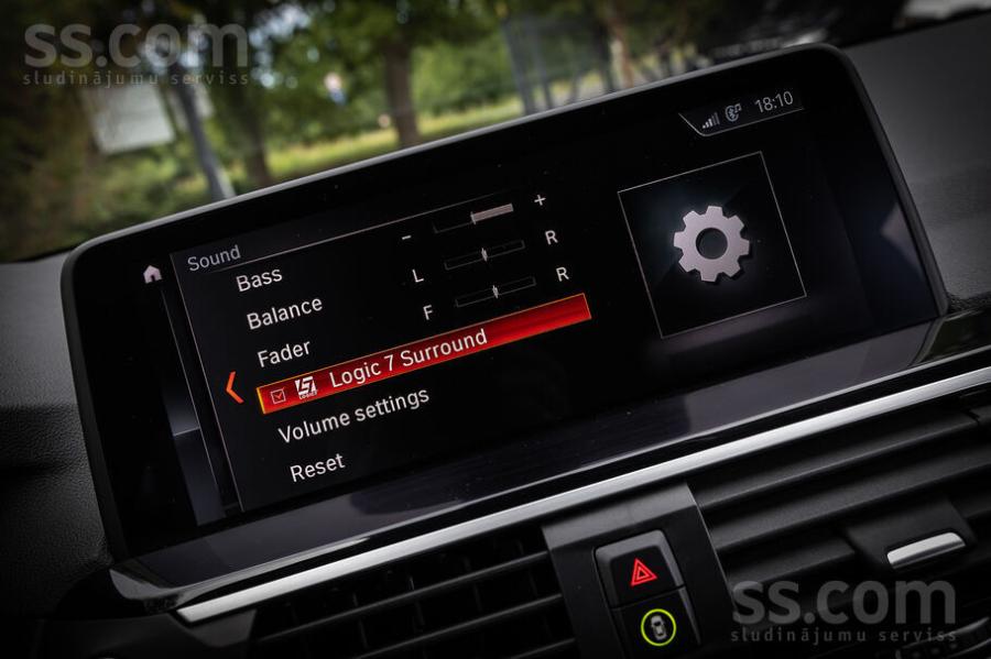 Black BMW X3 2018 in Jelgava, with an engine capacity of 2.00 L and mileage of 206 thousand km for 22900 €, photo 29 on AUTOMOTO.COM.LV