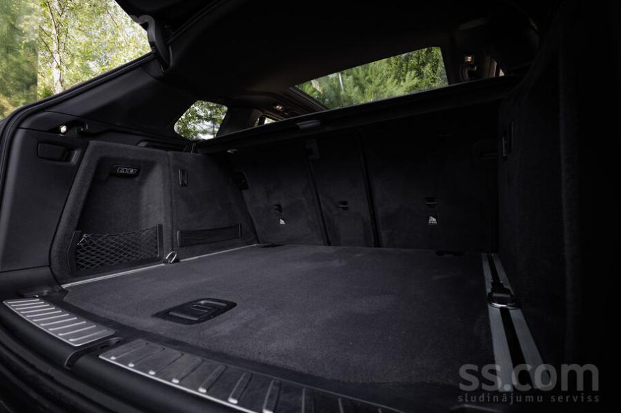 Black BMW X3 2018 in Jelgava, with an engine capacity of 2.00 L and mileage of 206 thousand km for 22900 €, photo 33 on AUTOMOTO.COM.LV