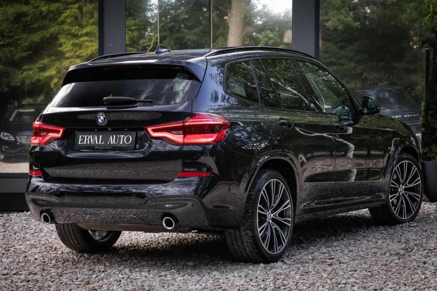 Black BMW X3 2018 in Jelgava, with an engine capacity of 2.00 L and mileage of 206 thousand km for 22900 €, photo 5 on AUTOMOTO.COM.LV