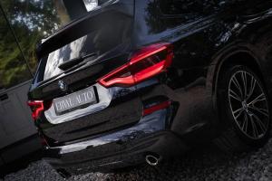 Black BMW X3 2018 in Jelgava, with an engine capacity of 2.00 L and mileage of 206 thousand km for 22900 €, photo 8 on AUTOMOTO.COM.LV
