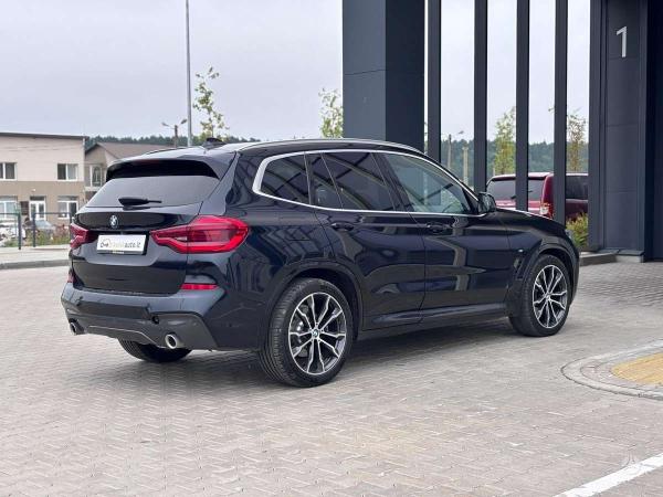 Black BMW X3 2018 in Vilnius, with an engine capacity of 2.00 L and mileage of 168 thousand km for 24850 €, photo 10 on AUTOMOTO.COM.LV