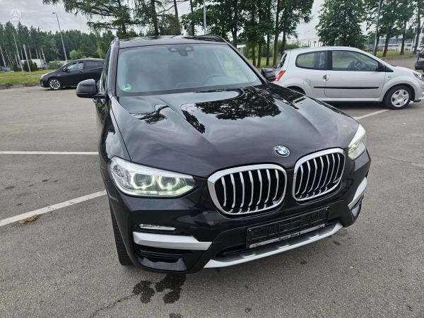 Black BMW X3 2018 in Panevezys, with an engine capacity of 2.00 L and mileage of 185 thousand km for 19200 €, photo 2 on AUTOMOTO.COM.LV