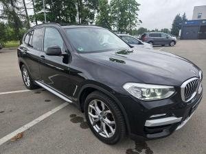 Black BMW X3 2018 in Panevezys, with an engine capacity of 2.00 L and mileage of 185 thousand km for 19200 €, photo 4 on AUTOMOTO.COM.LV