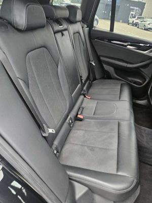 Black BMW X3 2018 in Panevezys, with an engine capacity of 2.00 L and mileage of 185 thousand km for 19200 €, photo 16 on AUTOMOTO.COM.LV