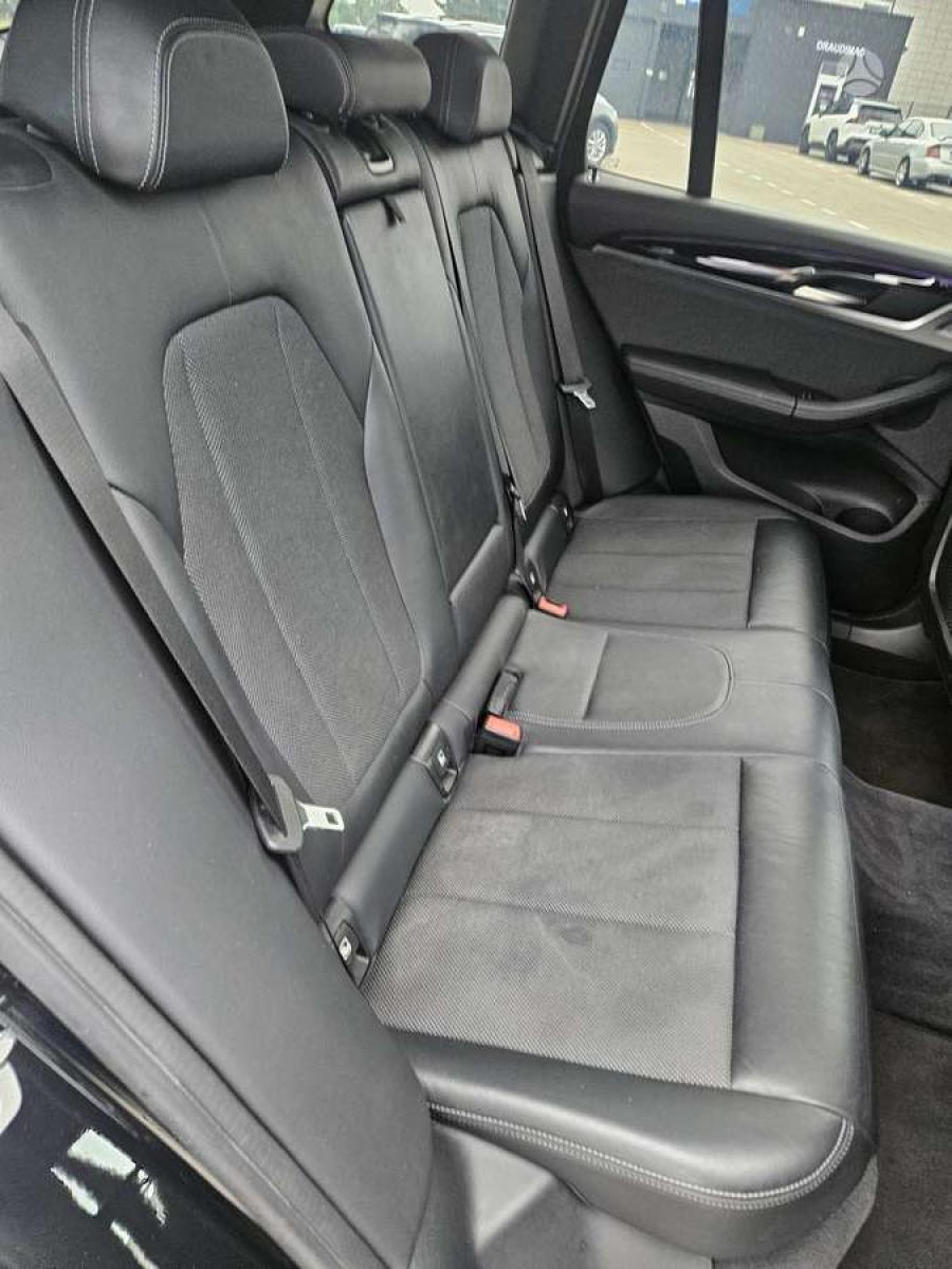 Black BMW X3 2018 in Panevezys, with an engine capacity of 2.00 L and mileage of 185 thousand km for 19200 €, photo 16 on AUTOMOTO.COM.LV