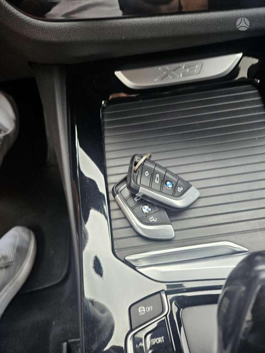 Black BMW X3 2018 in Panevezys, with an engine capacity of 2.00 L and mileage of 185 thousand km for 19200 €, photo 23 on AUTOMOTO.COM.LV