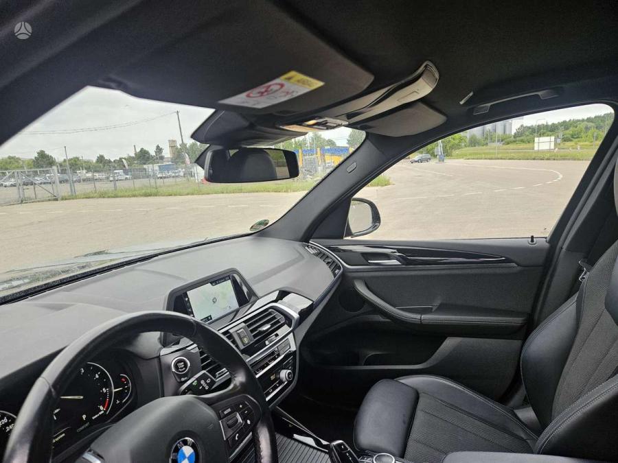Black BMW X3 2018 in Panevezys, with an engine capacity of 2.00 L and mileage of 185 thousand km for 19200 €, photo 25 on AUTOMOTO.COM.LV
