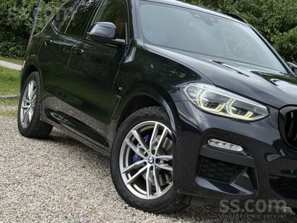 Melns BMW X3 2018 Jūrmala, ar dzinēja tilpumu 3.00 L un nobraukumu 0 tūkst. km par 23950 €, foto 6 vietnē AUTOMOTO.COM.LV