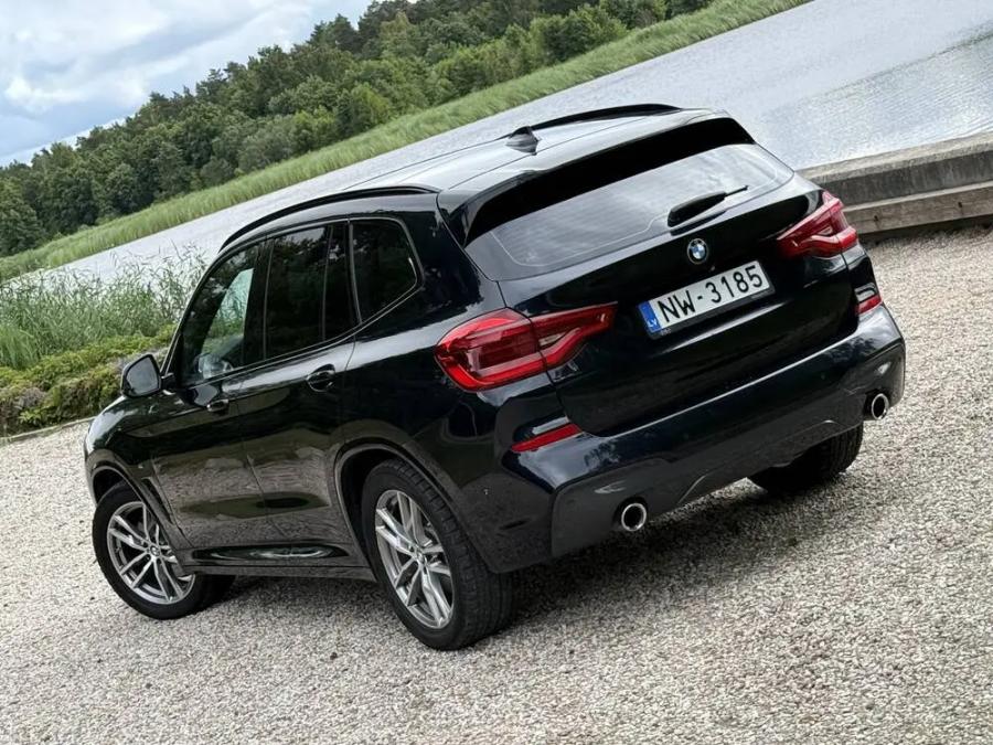 Black BMW X3 2018 in Jurmala, with an engine capacity of 3.00 L and mileage of 230 thousand km for 23950 €, photo 16 on AUTOMOTO.COM.LV
