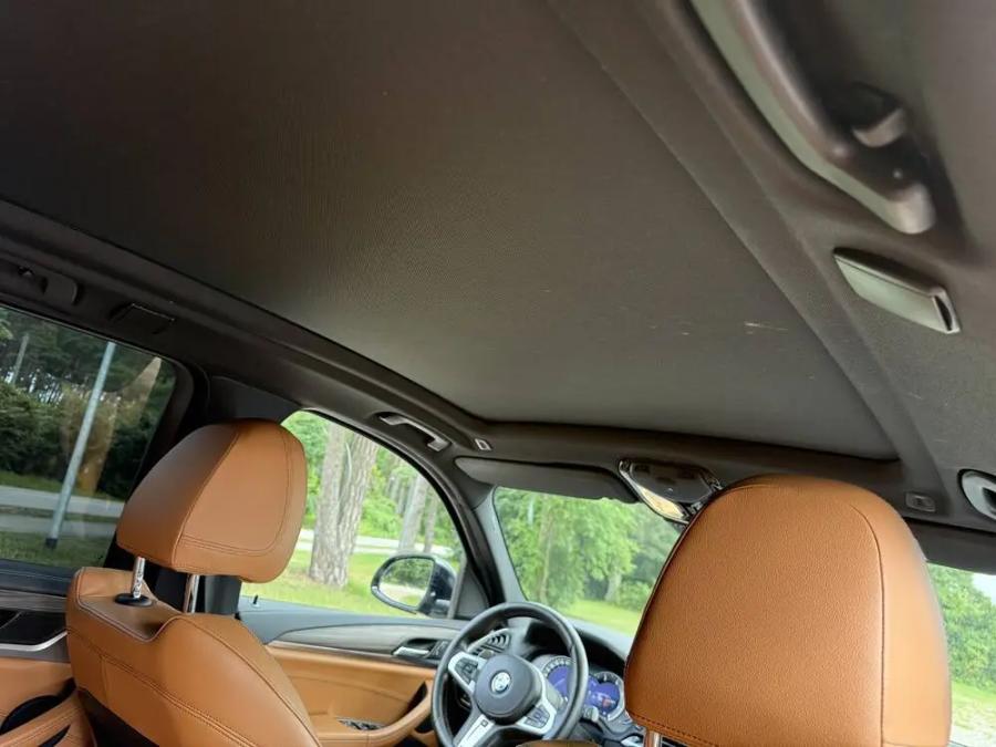 Black BMW X3 2018 in Jurmala, with an engine capacity of 3.00 L and mileage of 230 thousand km for 23950 €, photo 25 on AUTOMOTO.COM.LV