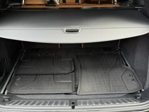Black BMW X3 2018 in Jurmala, with an engine capacity of 3.00 L and mileage of 230 thousand km for 23950 €, photo 38 on AUTOMOTO.COM.LV