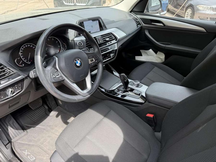 Black BMW X3 2018 in Siauliai, with an engine capacity of 2.00 L and mileage of 185 thousand km for 16900 €, photo 9 on AUTOMOTO.COM.LV