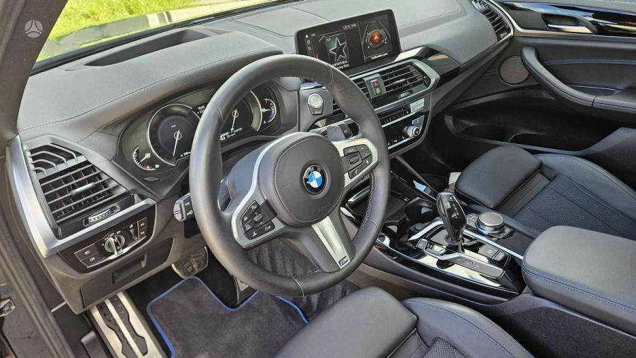 Melns BMW X3 2018 Elektrėnai, ar dzinēja tilpumu 3.00 L un nobraukumu 152 tūkst. km par 29800 €, foto 18 vietnē AUTOMOTO.COM.LV