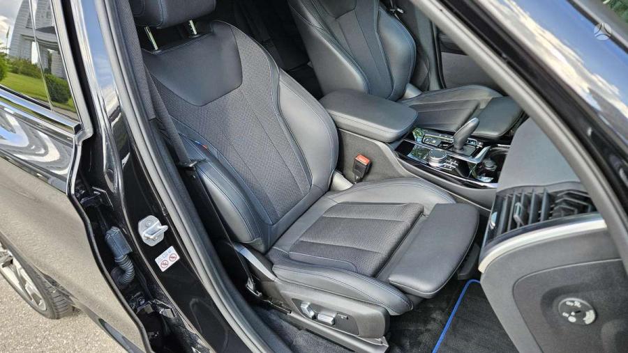 Melns BMW X3 2018 Elektrėnai, ar dzinēja tilpumu 3.00 L un nobraukumu 152 tūkst. km par 29800 €, foto 27 vietnē AUTOMOTO.COM.LV