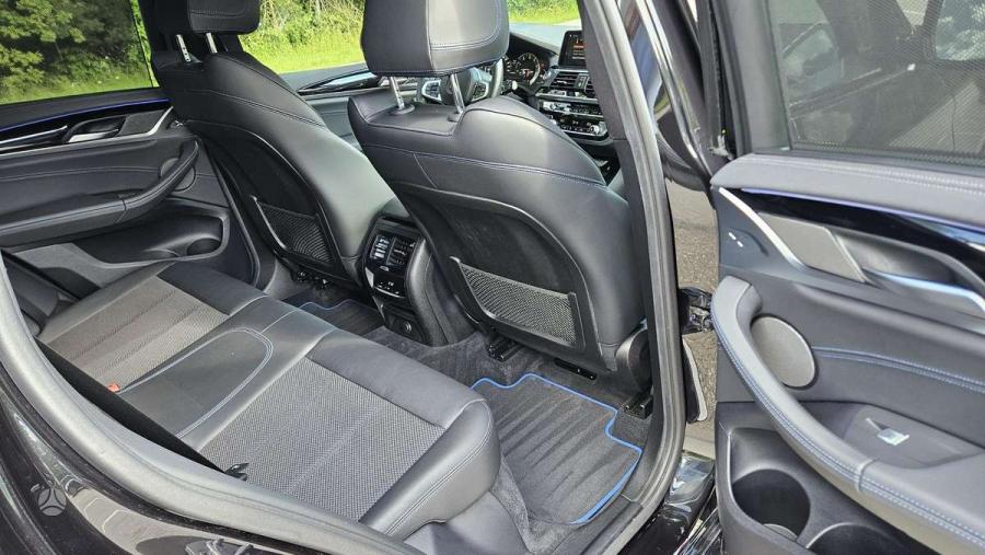 Melns BMW X3 2018 Elektrėnai, ar dzinēja tilpumu 3.00 L un nobraukumu 152 tūkst. km par 29800 €, foto 29 vietnē AUTOMOTO.COM.LV