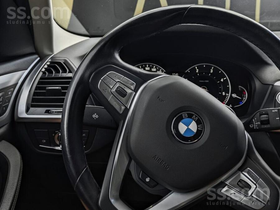 Melns BMW X3 2018 Tukums, ar dzinēja tilpumu 3.00 L un nobraukumu 130 tūkst. km par 25990 €, foto 10 vietnē AUTOMOTO.COM.LV