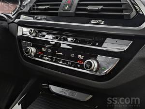 Melns BMW X3 2018 Tukums, ar dzinēja tilpumu 3.00 L un nobraukumu 130 tūkst. km par 25990 €, foto 13 vietnē AUTOMOTO.COM.LV