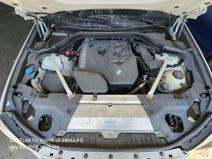 Black BMW X3 2018 in Klaipeda, with an engine capacity of 2.00 L and mileage of 140 thousand km for 13900 €, photo 13 on AUTOMOTO.COM.LV