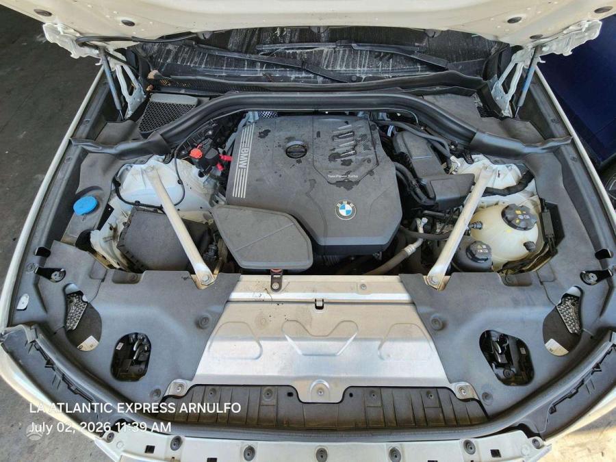 Black BMW X3 2018 in Klaipeda, with an engine capacity of 2.00 L and mileage of 140 thousand km for 13900 €, photo 13 on AUTOMOTO.COM.LV